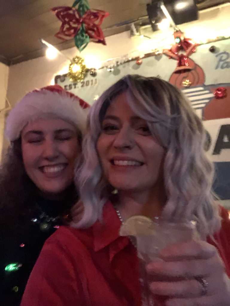 Holiday Bar Crawl 2023 - Sunshine with Savannah